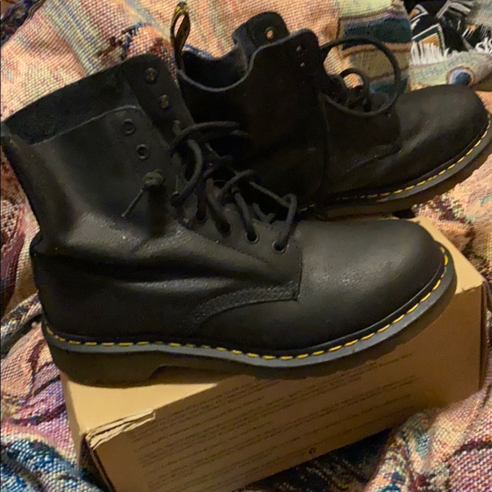 Dr Martens 1460 Original Eight Eye Lace Up Boots - Gem